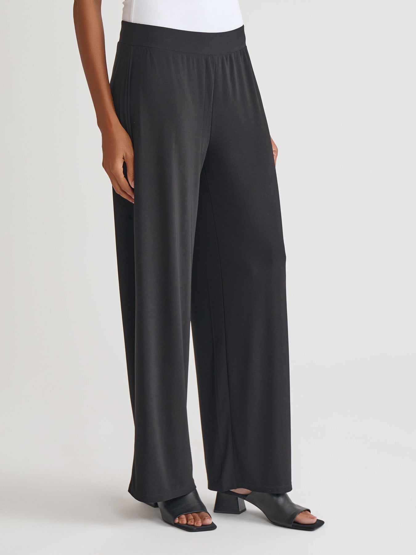 Pull-On Wide Leg Ankle Pant